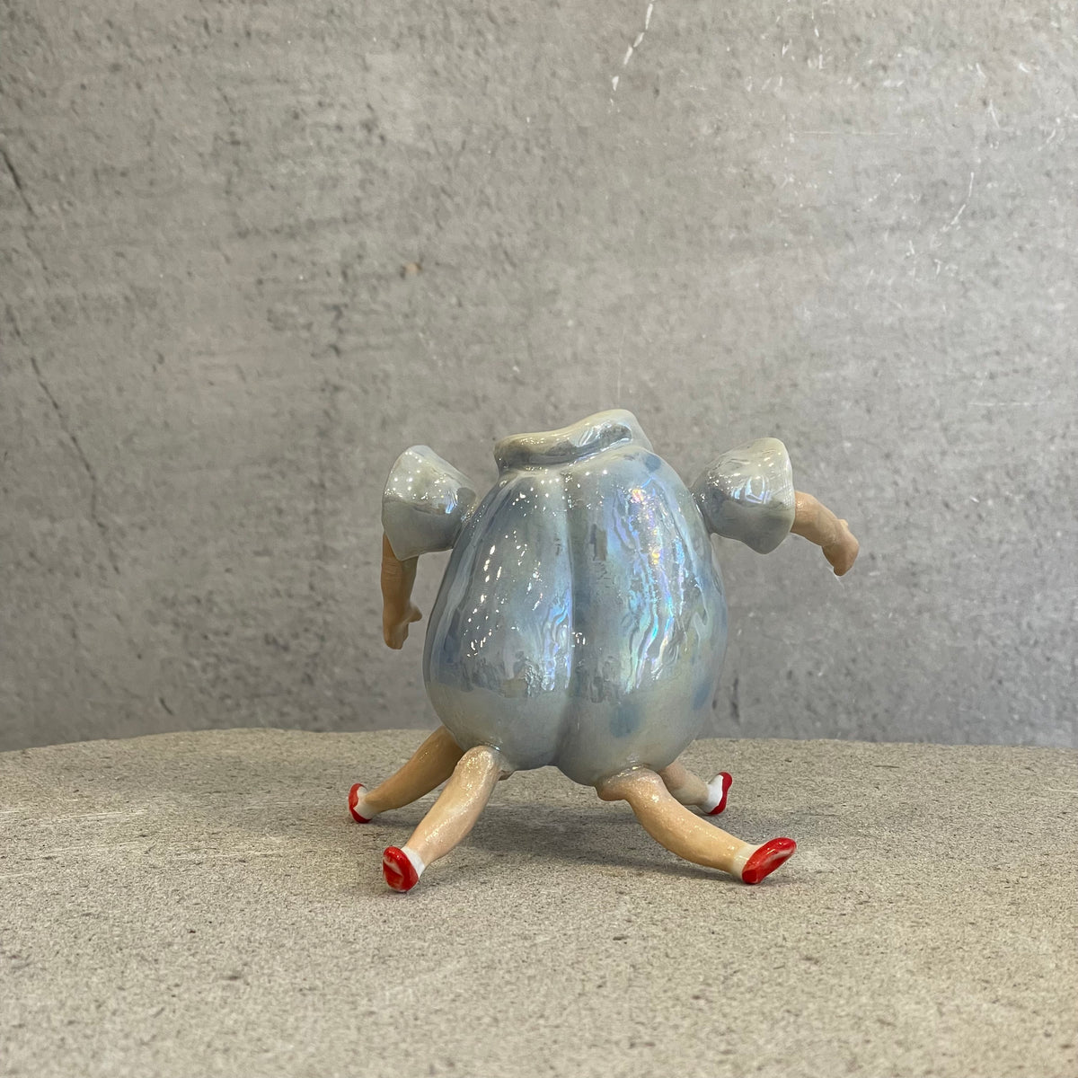 "Dancing Pear" Vase #1 - "Fantastic Garden" - June 2024 – THE DEA STORE