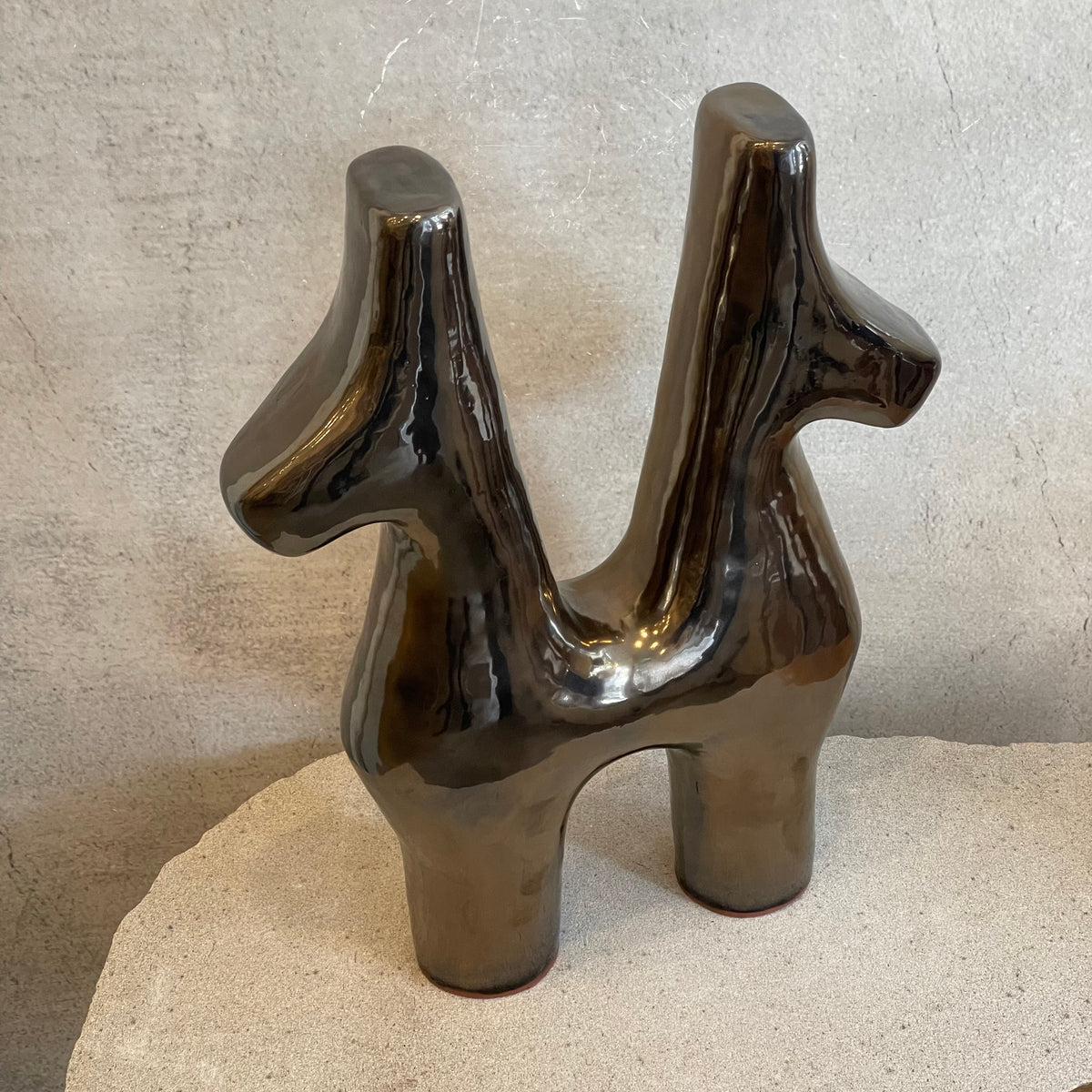 "Push-Me-Pull-Me in Goldene" - August 2024 – THE DEA STORE