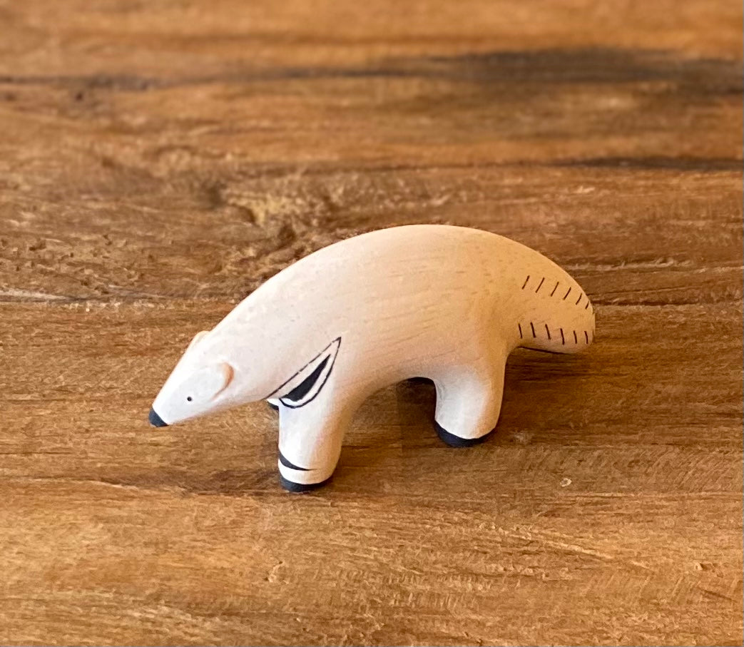 Japanese Carved Wooden Anteater – THE DEA STORE