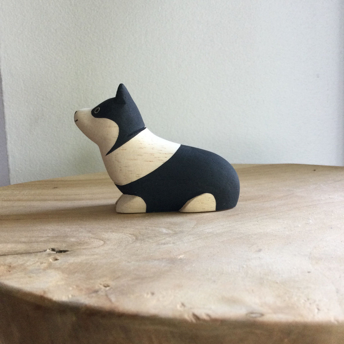 Japanese Carved Wooden Dog - Corgi – THE DEA STORE